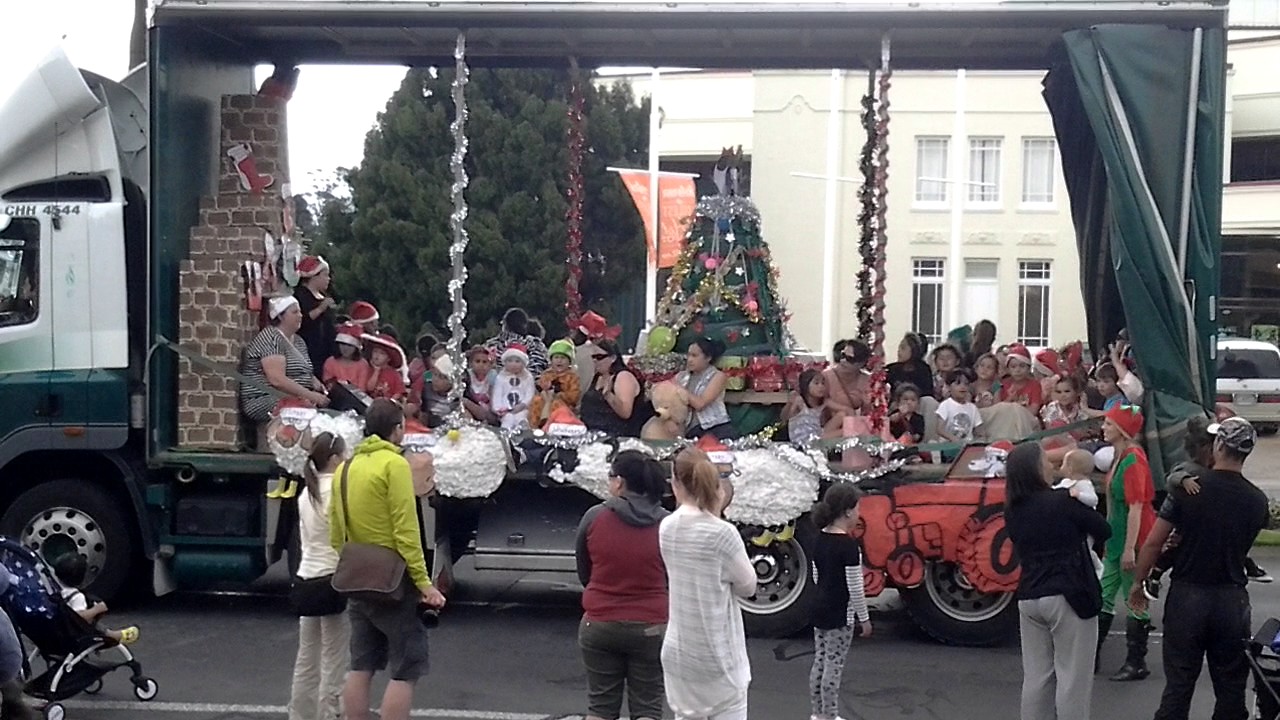 33 rotorua christmas parade 2016 - YouTube