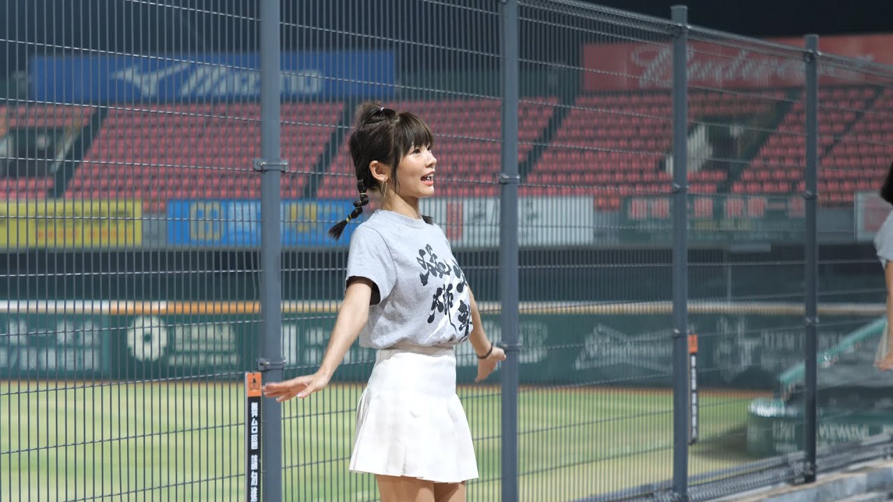 20210304 Flying（Uni-Girls 芮絲） - YouTube