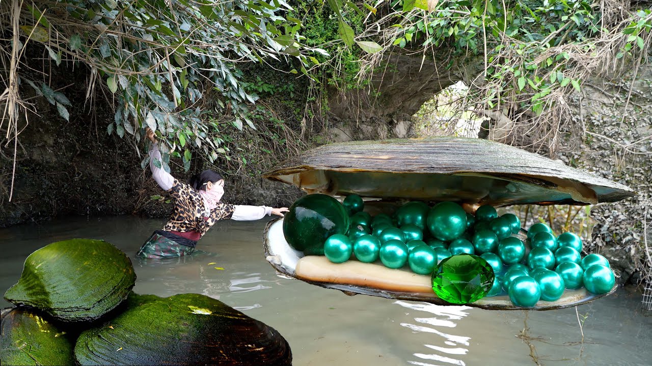 😱😱🎁Pry open the giant clam, filled with countless green pearls, and the ...