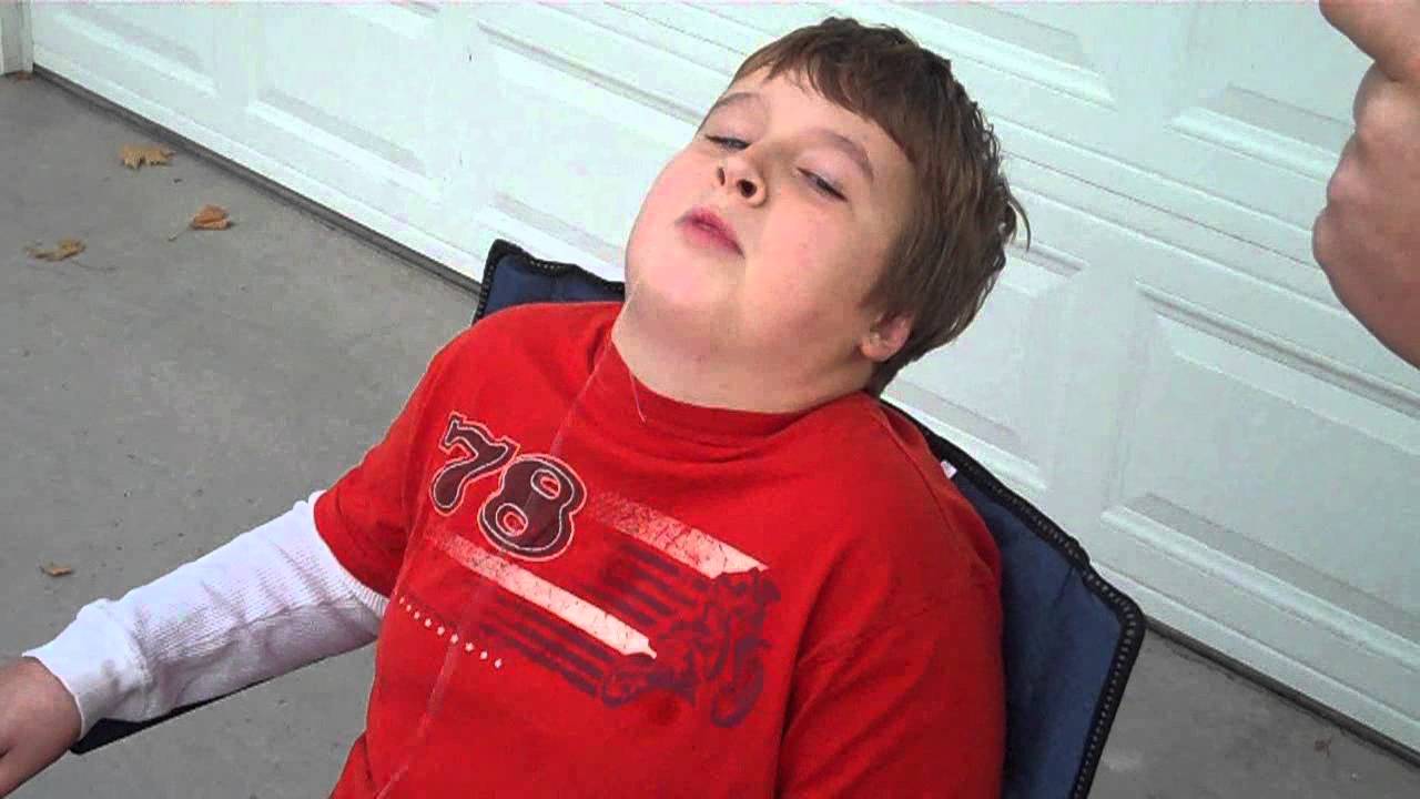 Ben's Loose Tooth HD - YouTube