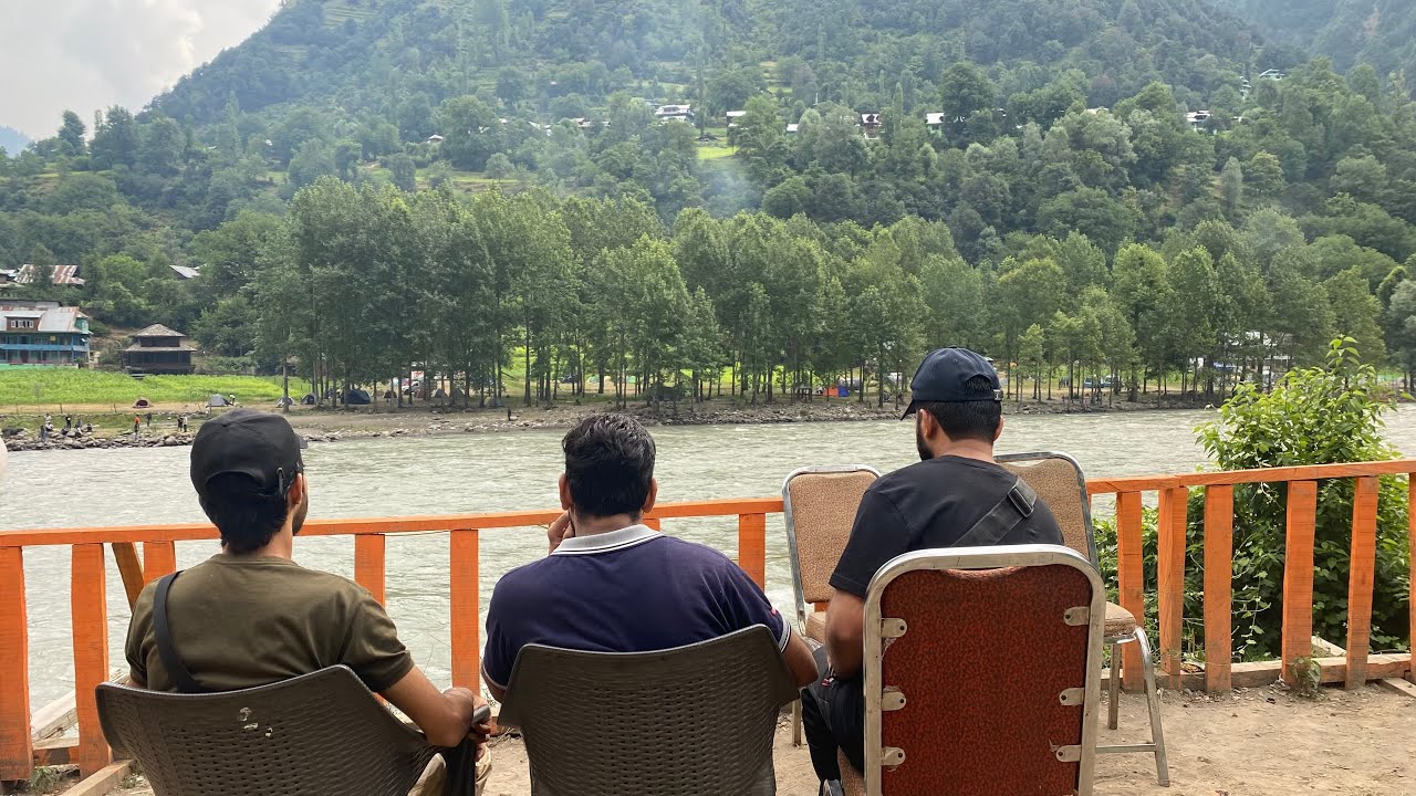 Azad kashmir Pakistani Sid vs Indian kashmir side - YouTube