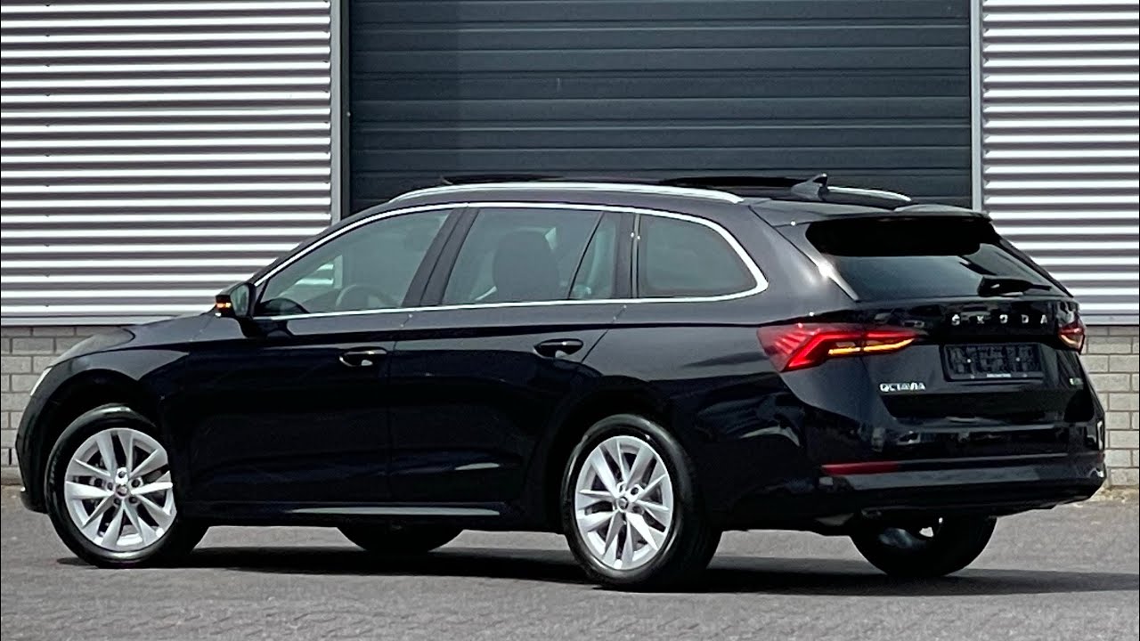 Skoda NEW Octavia Combi 2022 Style in 4K Black Magic 17 inch Rotare ...