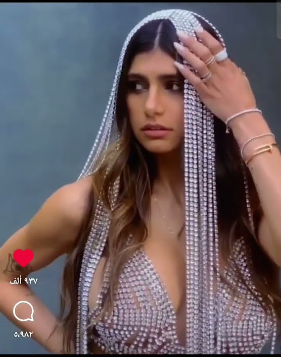 mia Khalifa show - YouTube
