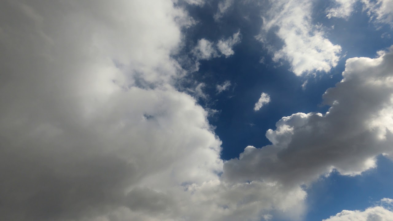 Meditation video, clouds in 4k. Time-lapse of the clouds in the sky ...