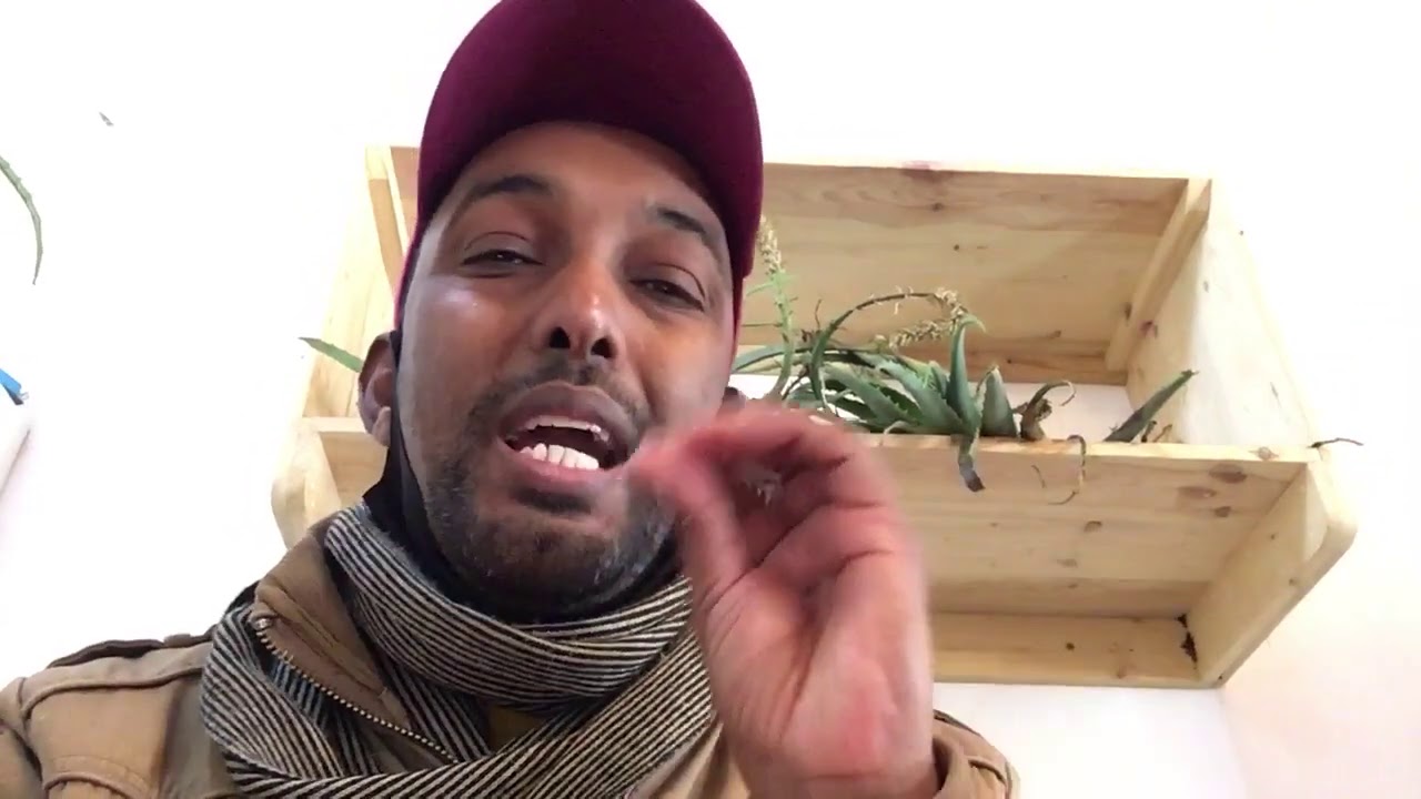 Nunkish Deeqow Iyo Duuqbilow Walalo Maaha’an. - YouTube