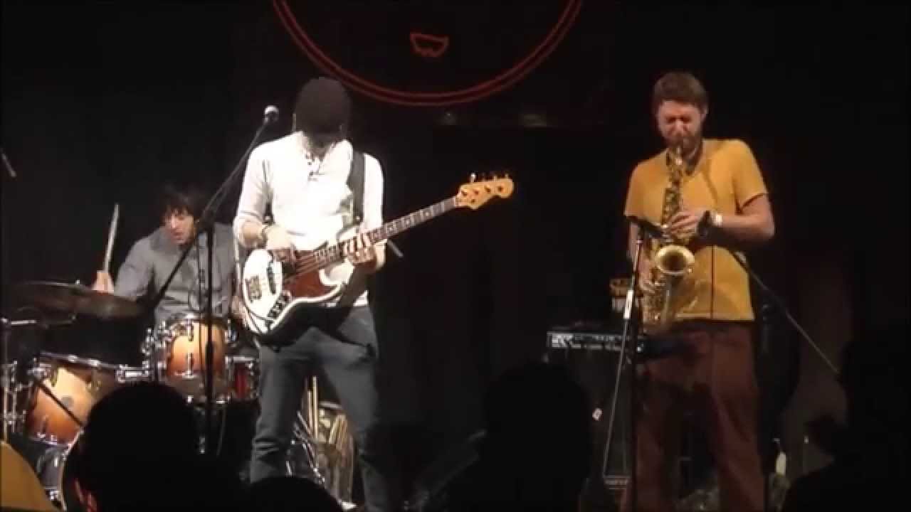 Emu - One Eyed Brian (Live @ Band on the Wall) - YouTube