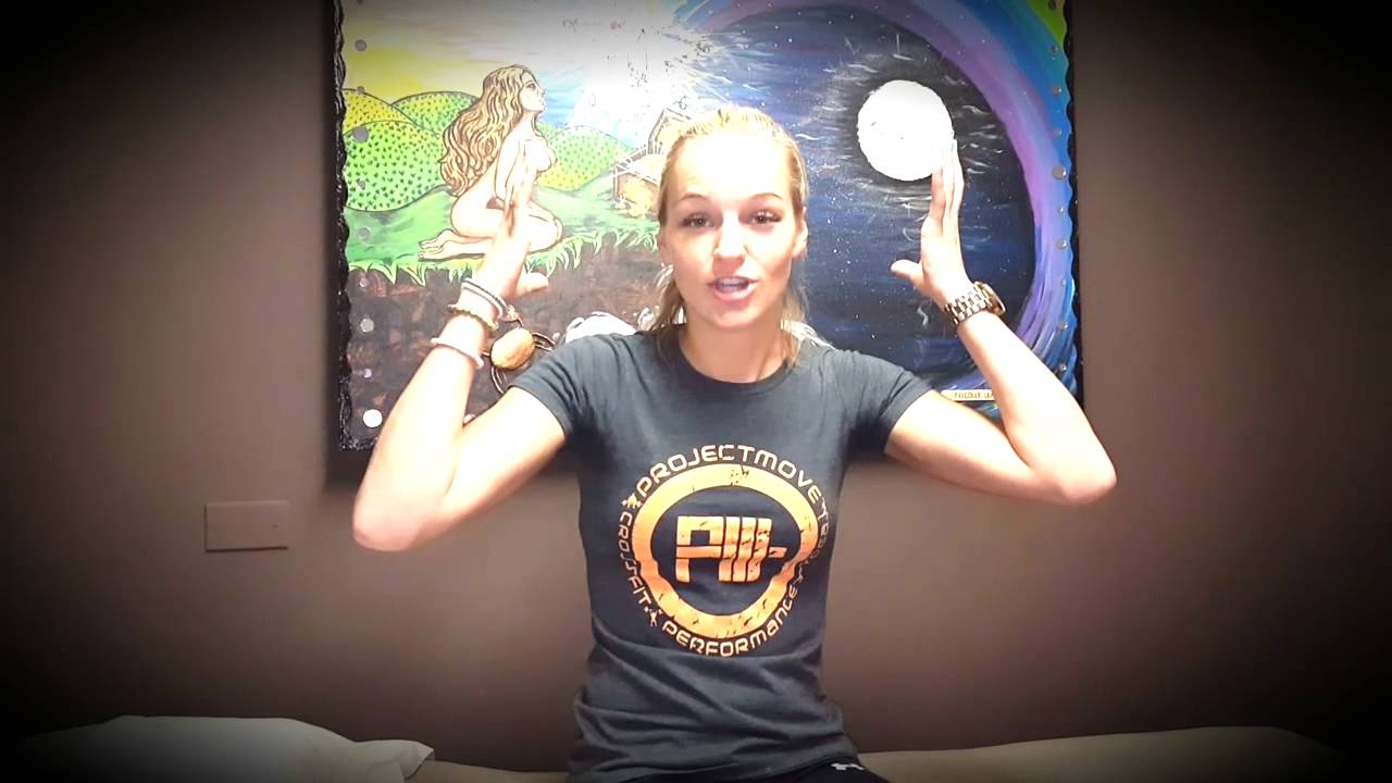 Kelly's first Reiki Chakra balancing experience - YouTube