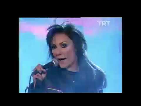 Özlem Tekin TRT canlı Performans  programı / Aşka Dair