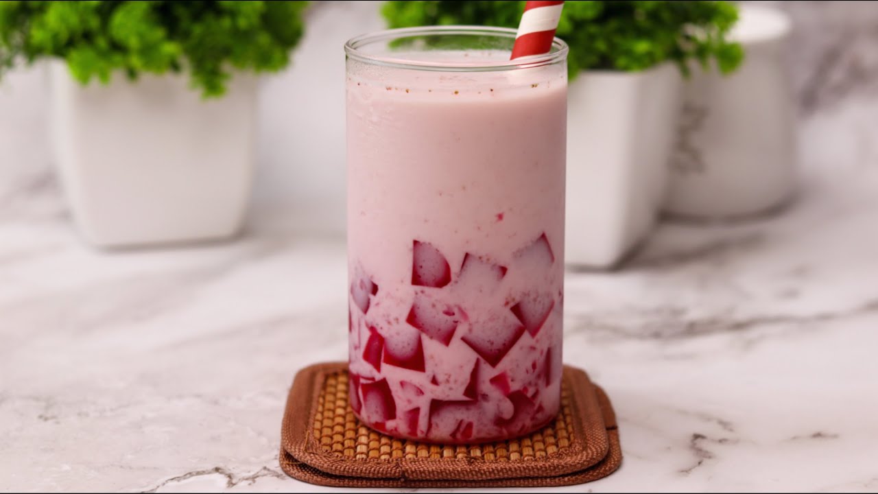 Strawberry Jelly Milk| Naturally flavored strawberry milk with jellies ...