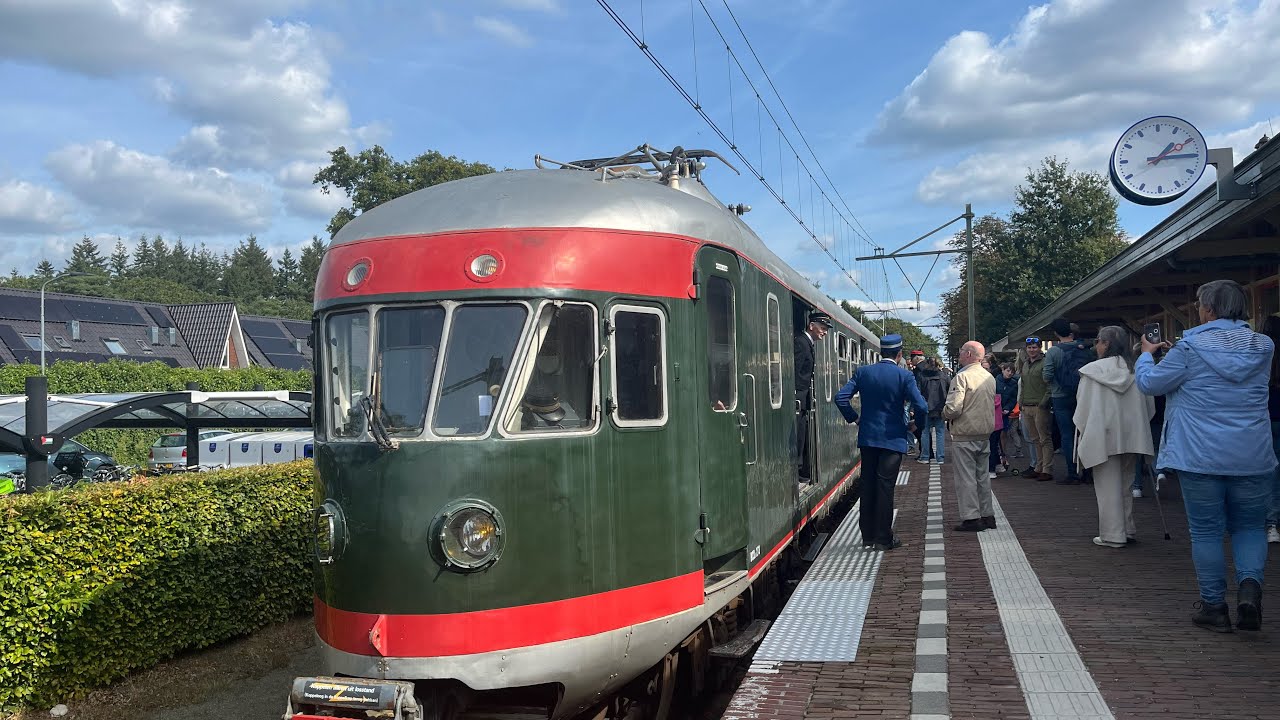 Mat54 (Hondekop) + Mat46 (Muizenkop) tussen amersfoort en Mailebaan 14. ...