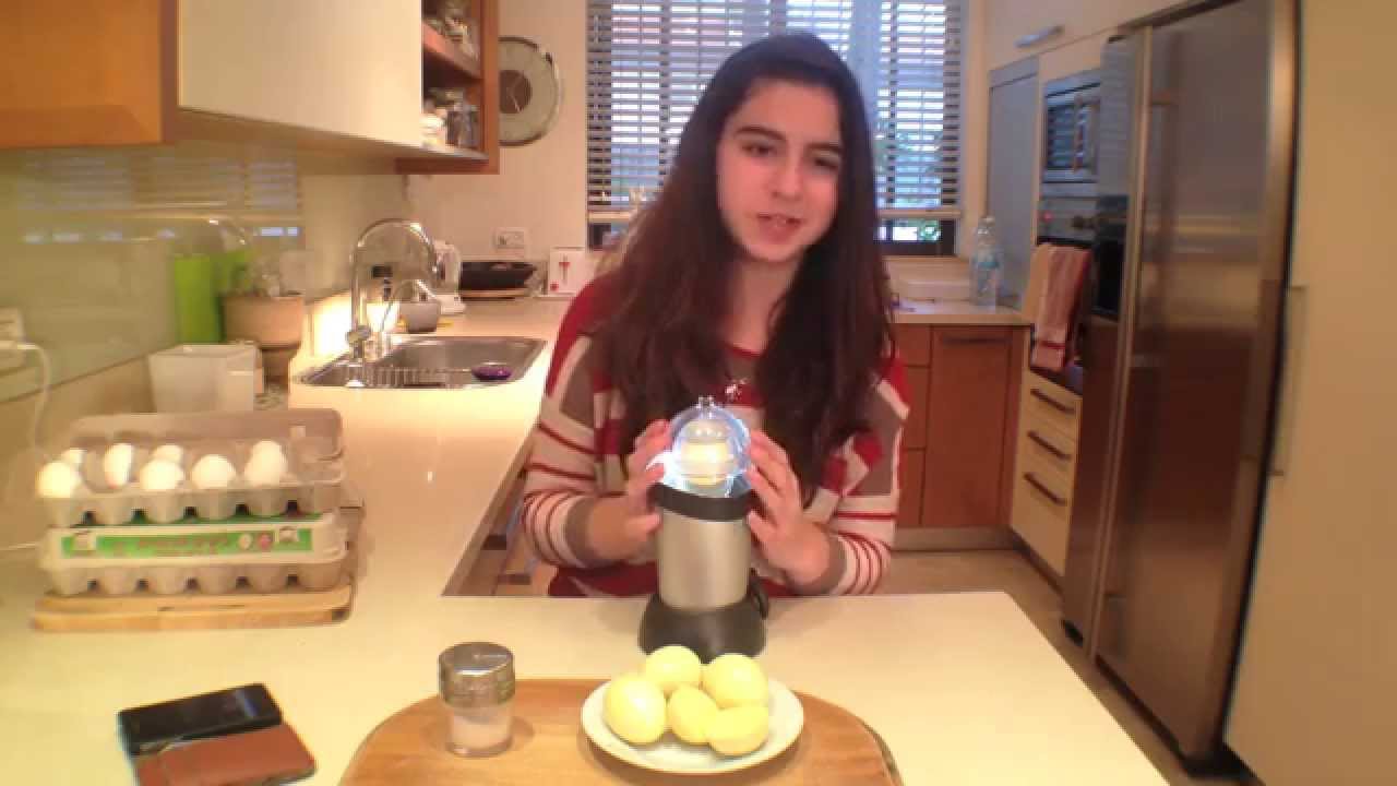Eggxer - Mixing eggs in their shells - YouTube