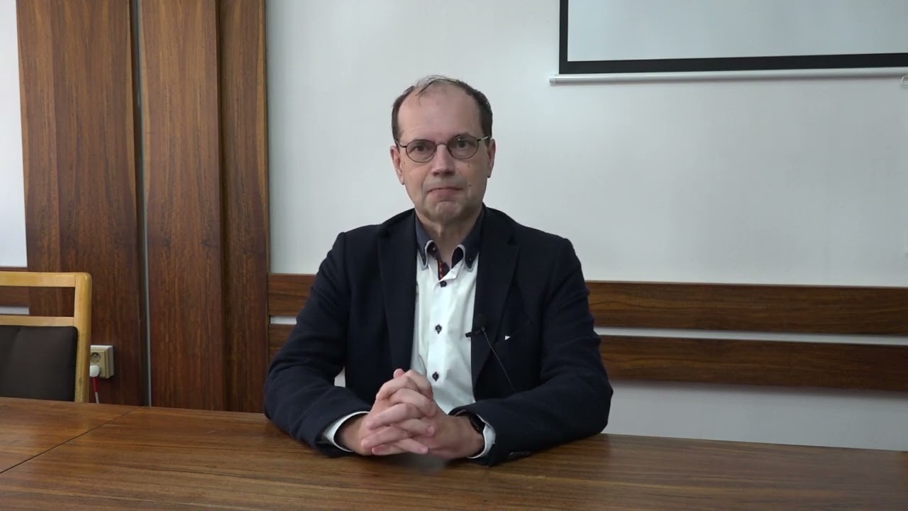 Skála for president - prof. Ivo Budil - YouTube