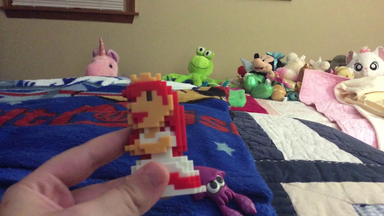 Nintendo World 8 bit peach + splatoon squid - YouTube