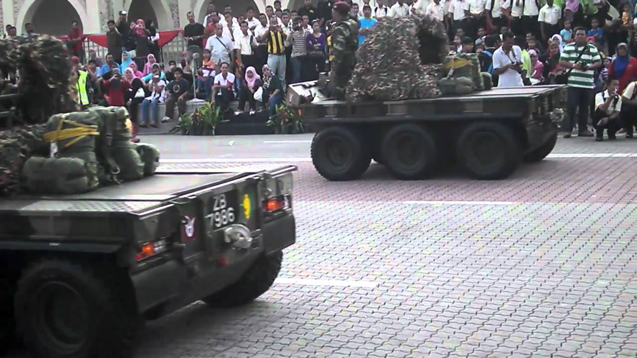 Tentera Darat Malaysia (TDM) Dataran Merdeka 2011 (10) - YouTube