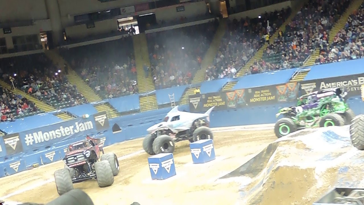 Monster jam nutter center 2019 intro part 2 - YouTube