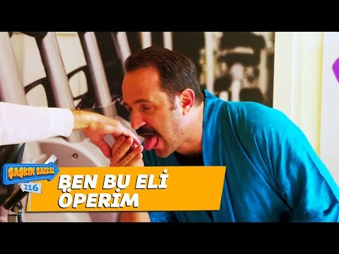 Remzi, Erkek Eli Öptü | Şaşkın Bakkal 3. Bölüm