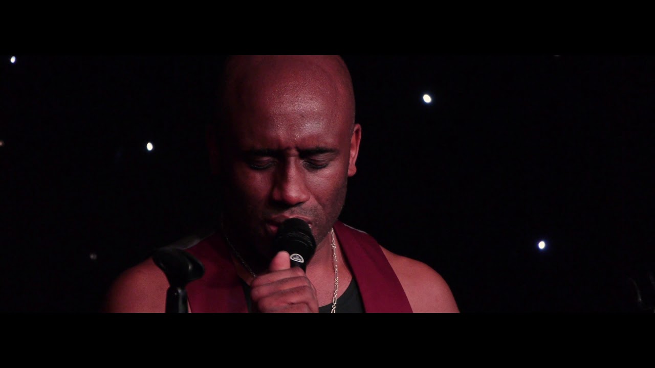 Kevin Leo - Love's In Need - YouTube