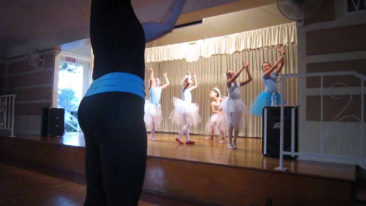 Ballet YMCA - YouTube