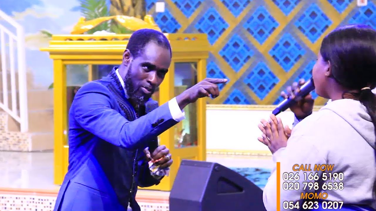 Watch Prophet Dr. Ogyaba's live battle with a river god in Ghana😱 - YouTube