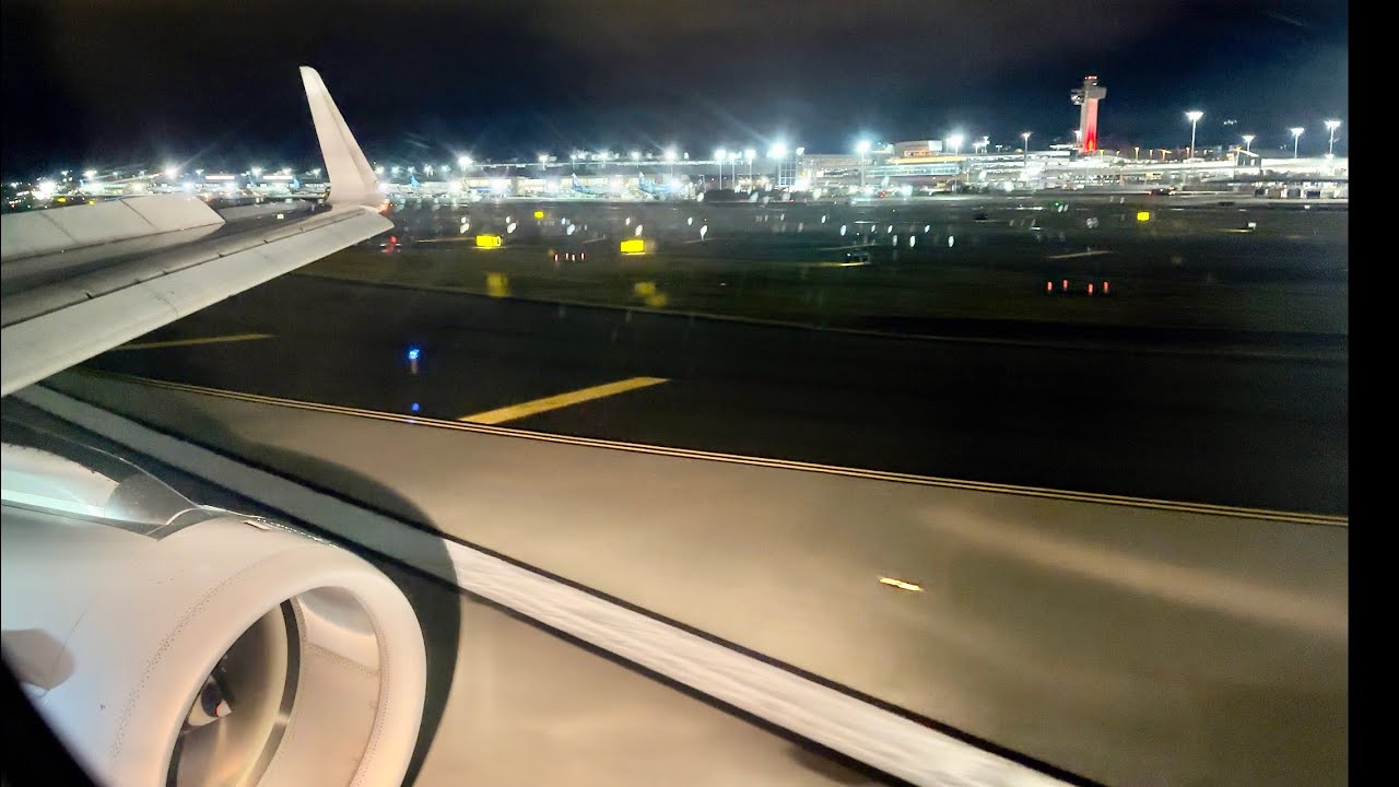 American Airlines A321 Bumpy Landing at New York JFK! - YouTube