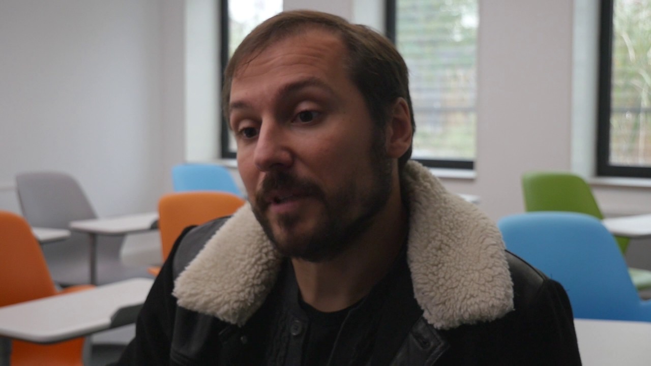 Rencontre avec Julien Chavanes, rédacteur en chef adjoint à NEON ...