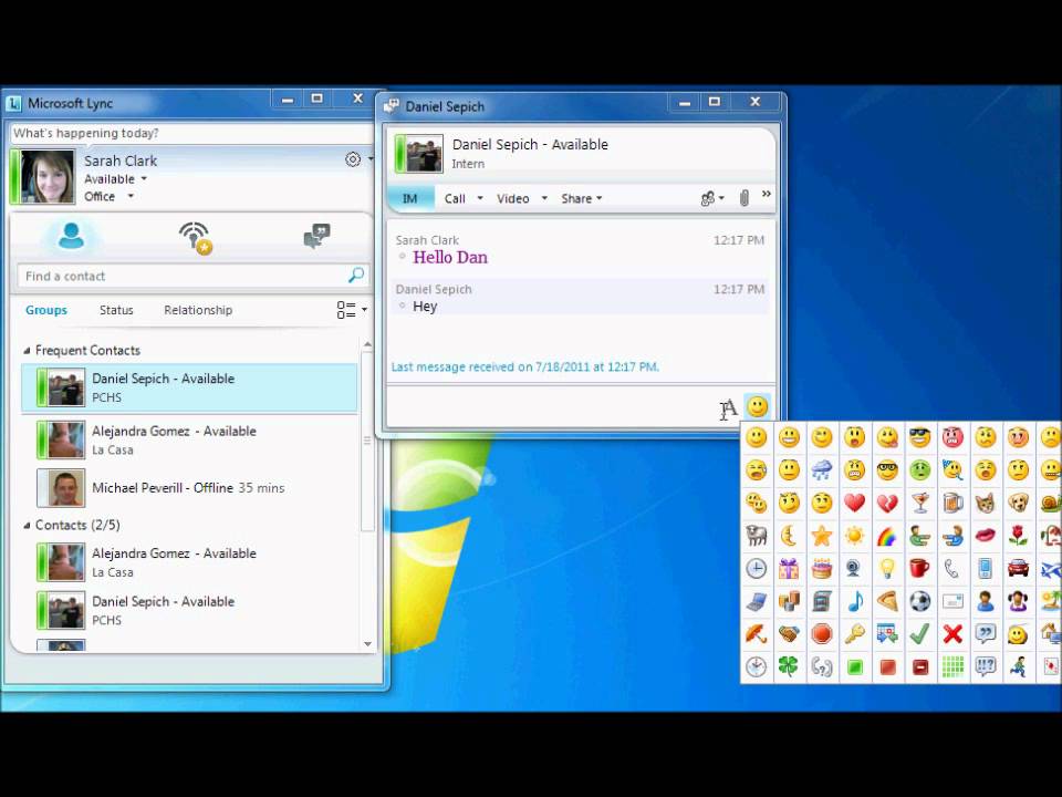 How to Send an Instant Message in Microsoft Lync - YouTube