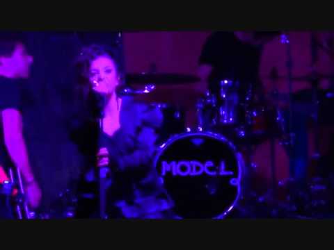 NESLİHAN YENER /  MODEL  -  YAKAMOZ / BİR MELEK VARDI