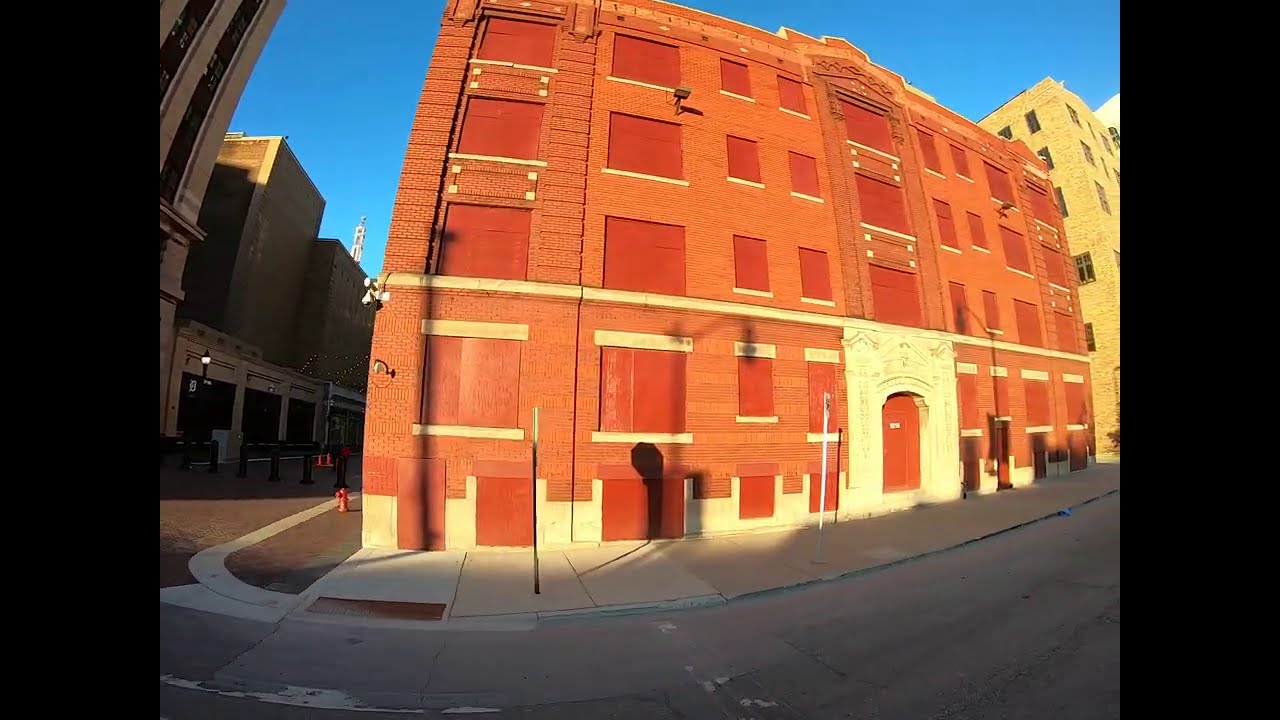 Driving Detroit - Urban Architecture - Life Building - Foxtown - Keep ...