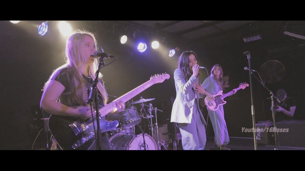 The Aces (live) "Volcanic Love" @Berlin March 29, 2018 - YouTube