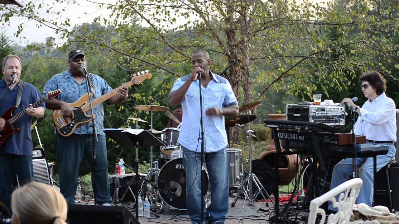 The Domino Band - YouTube