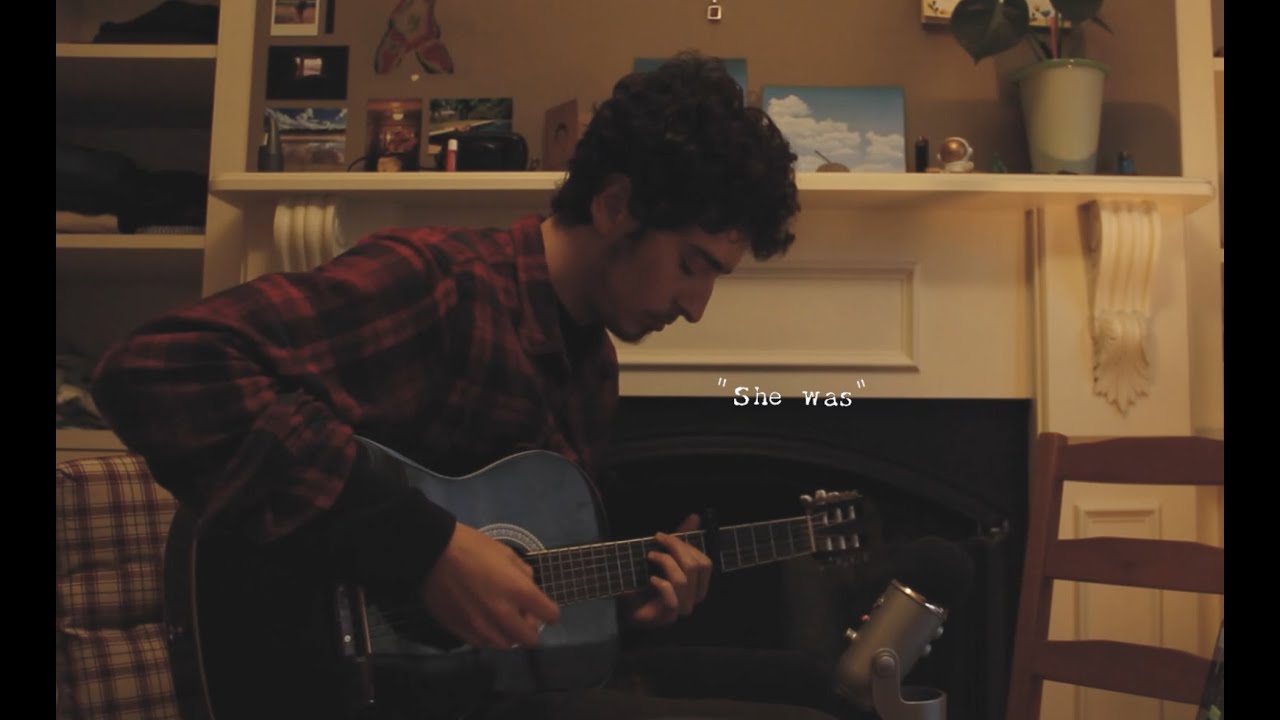 Eli Elisco - She Was (Acoustic) [LIVE] - YouTube