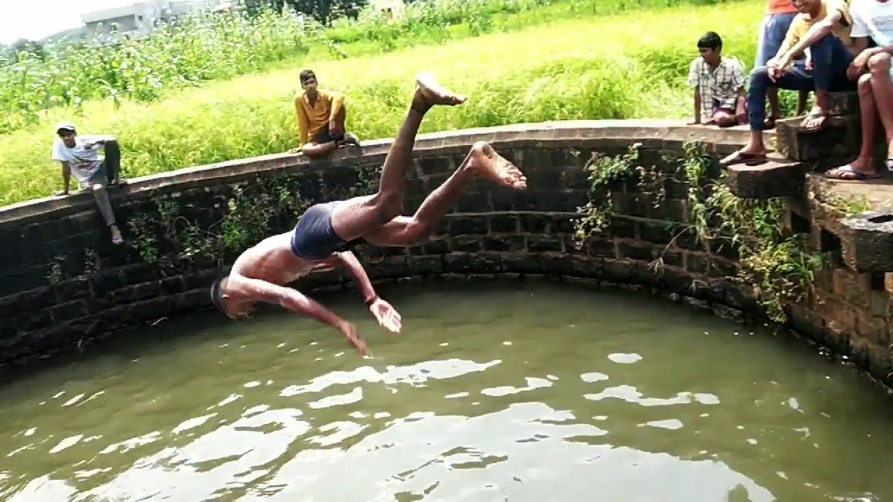 || Amazing Jumping and Swimming in Well in Village || Swimming World ...