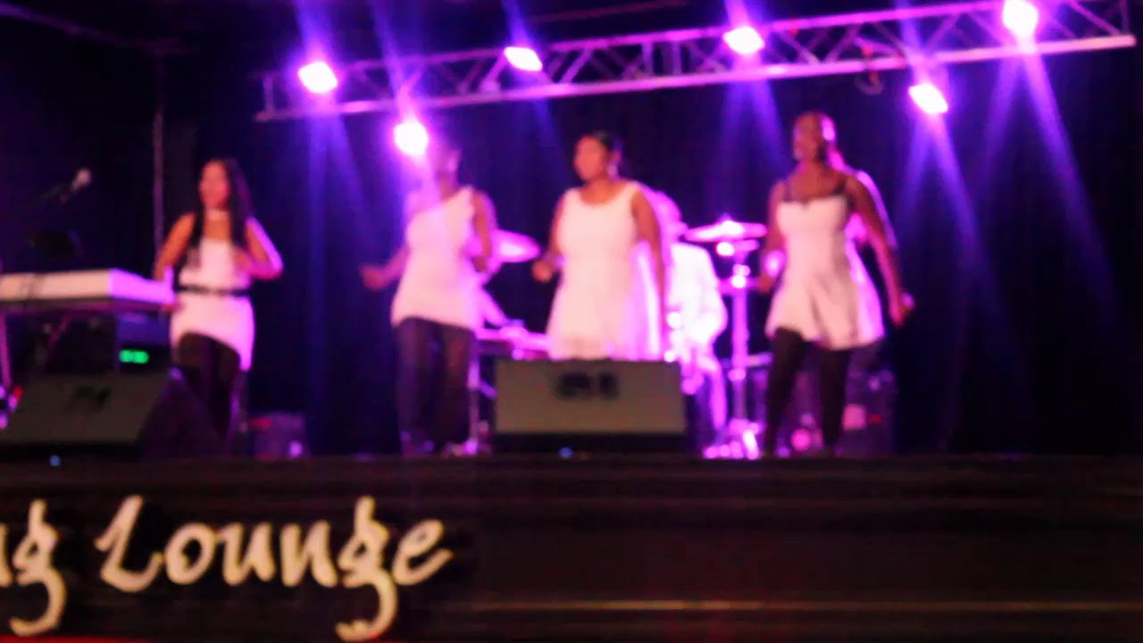 MELODY BEST w/ HOT PINK MAGIC - YouTube