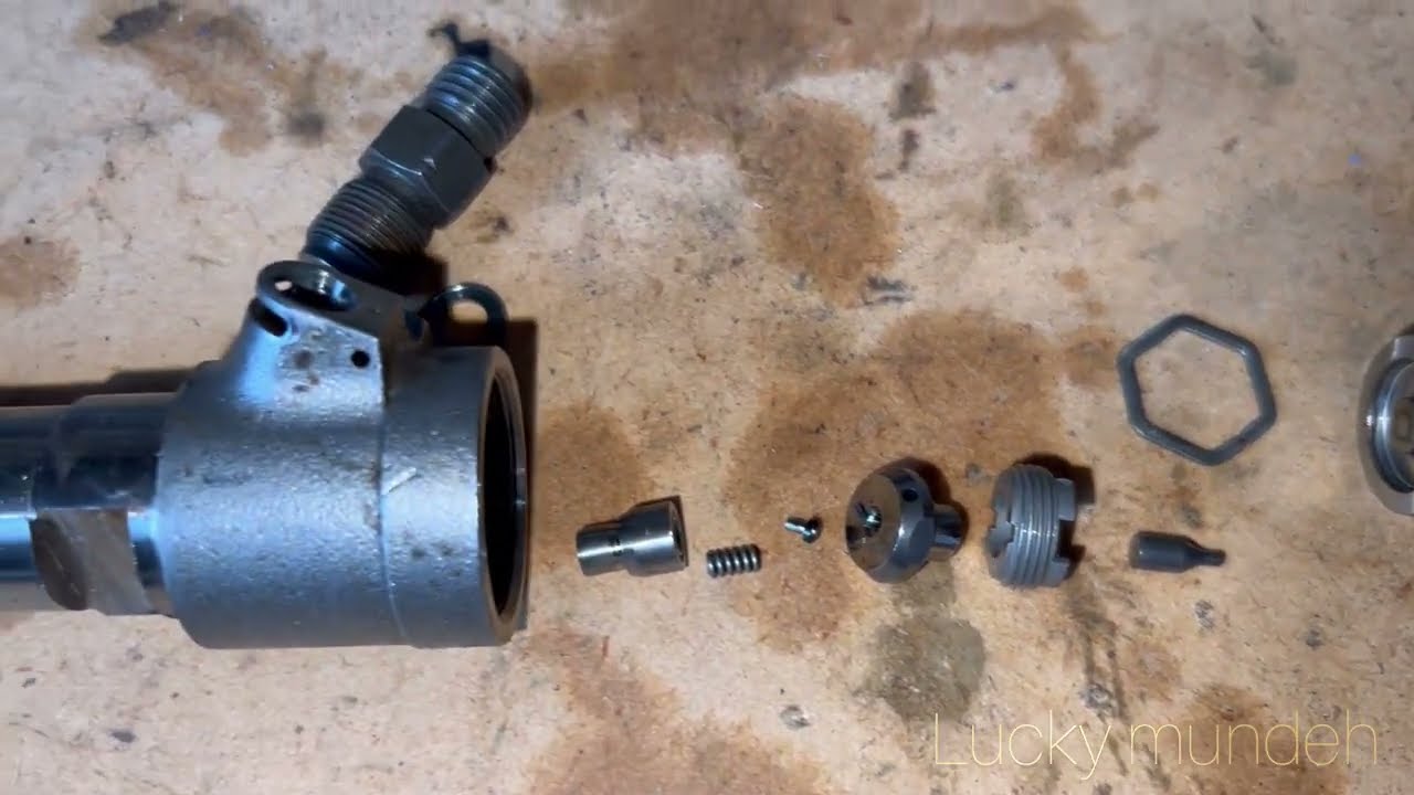 What’s inside Ford Ranger fuel injector - YouTube