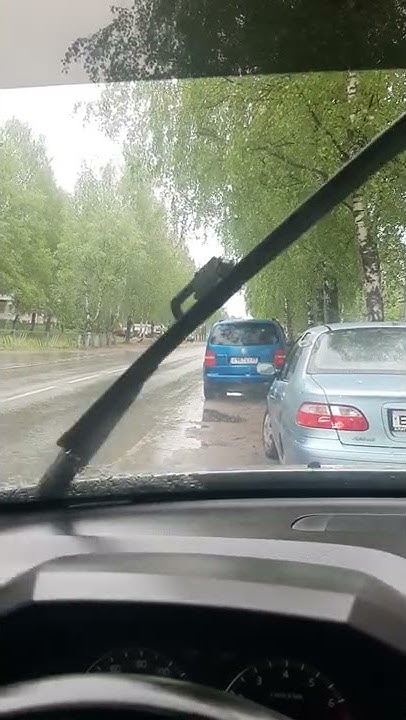 работают с рывками дворники вольво хс90. - YouTube