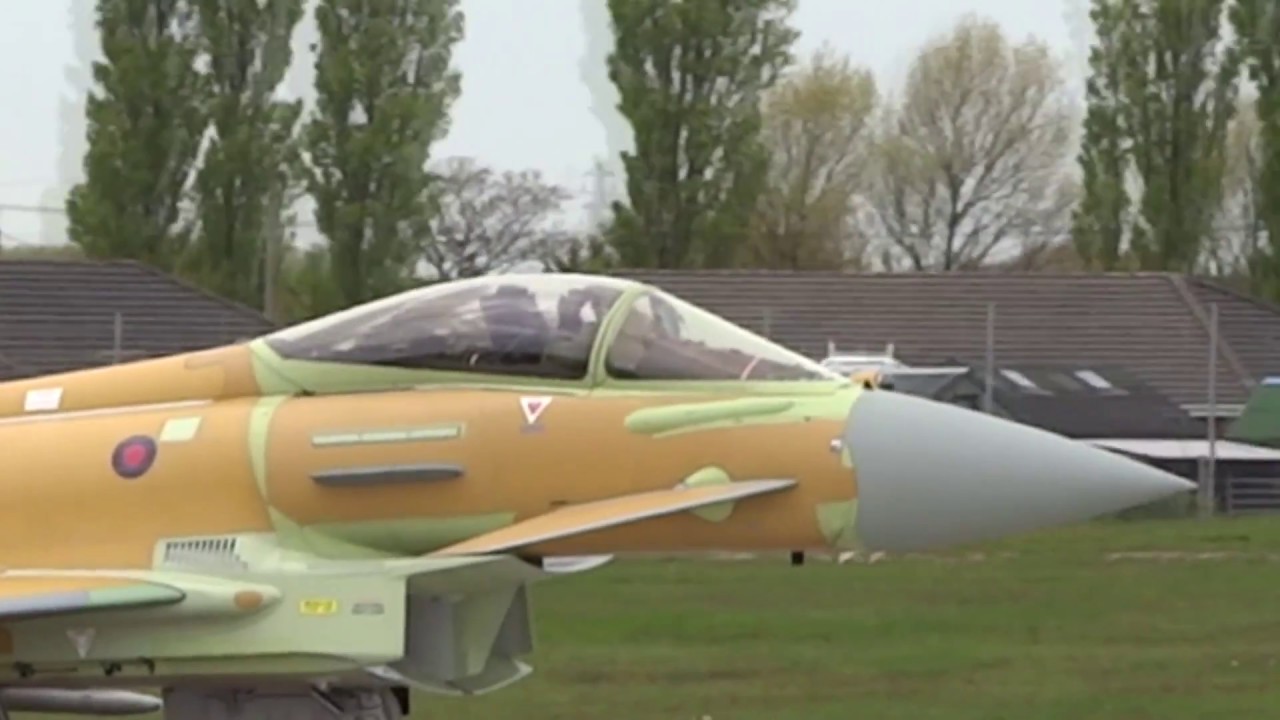 Friendly Eurofighter Typhoon Test Pilot Salutes the Spotters!! - YouTube