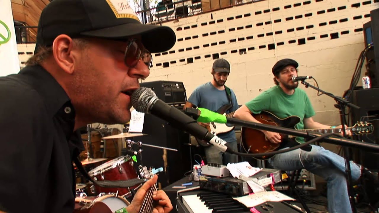 Jason Lytle - Levitz - 3/21/2009 - Mohawk Outside Stage - YouTube