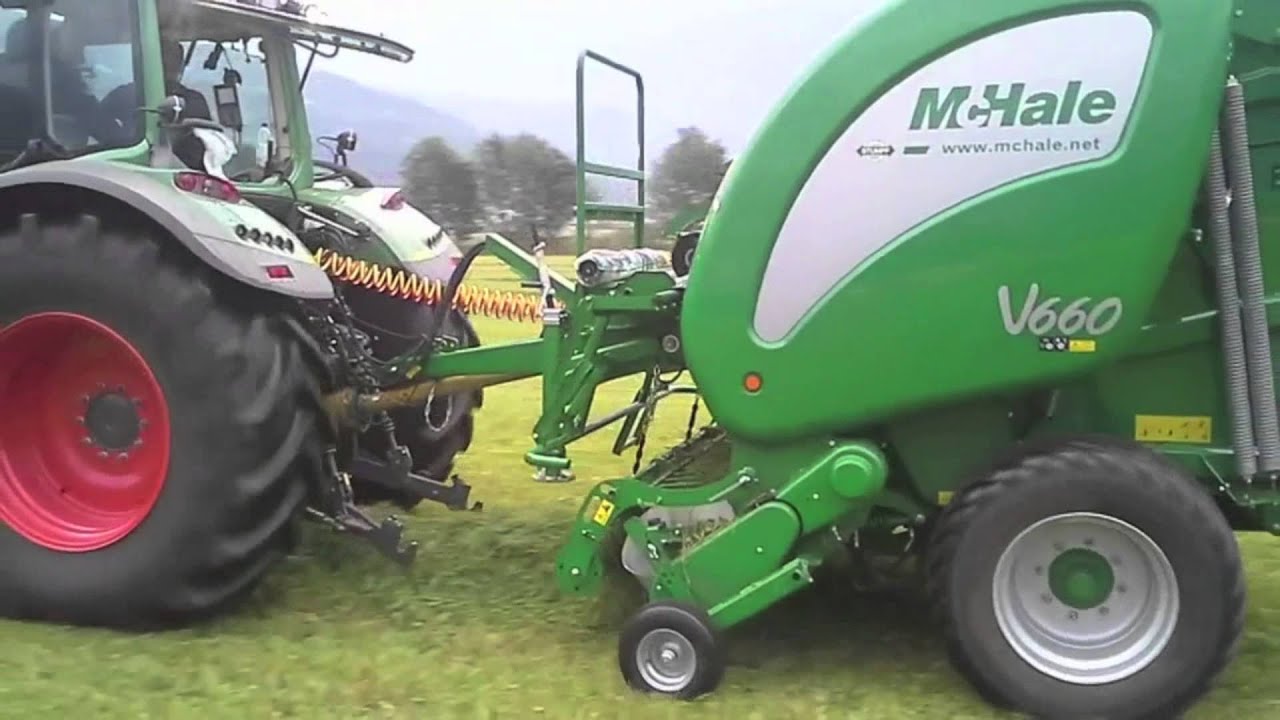 Fendt 718 Vario SCR und McHale V660 Presse im Einsatz - YouTube