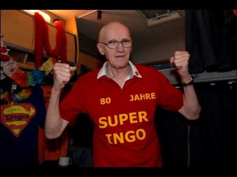 DJS Klartext Wach: Super-Ingo das Tanzen für sich entdeckte - YouTube