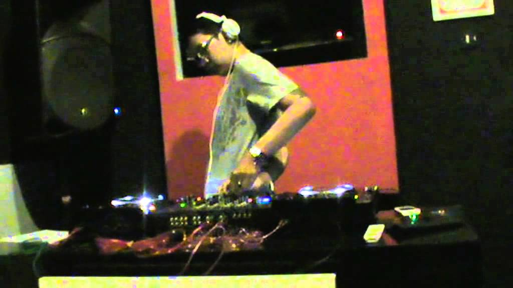DJ Nathan Sky Practice 10 minutes - YouTube