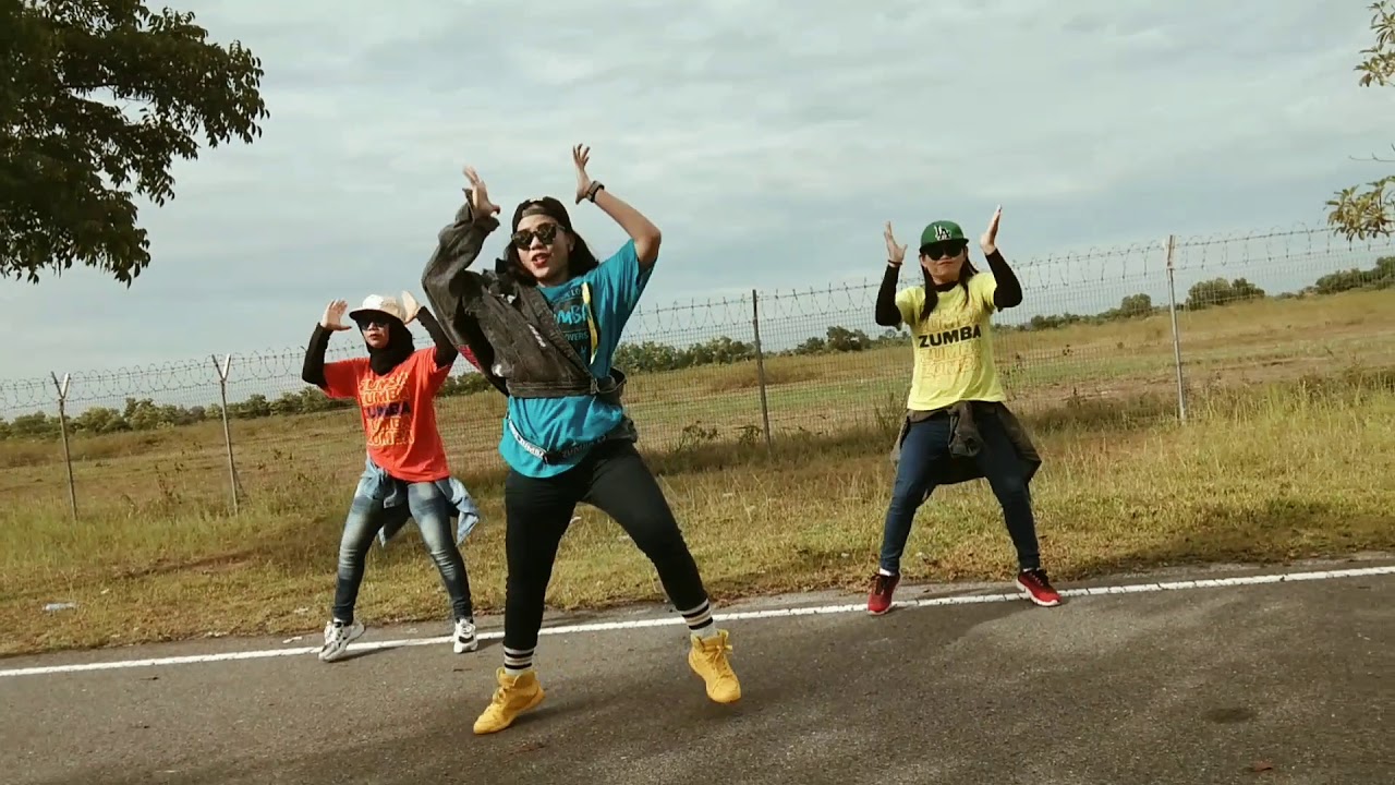 IT'S TRICKY - RUN DMC | TIK TOK VIRAL | DANCE FITNESS | ZUMBA ...