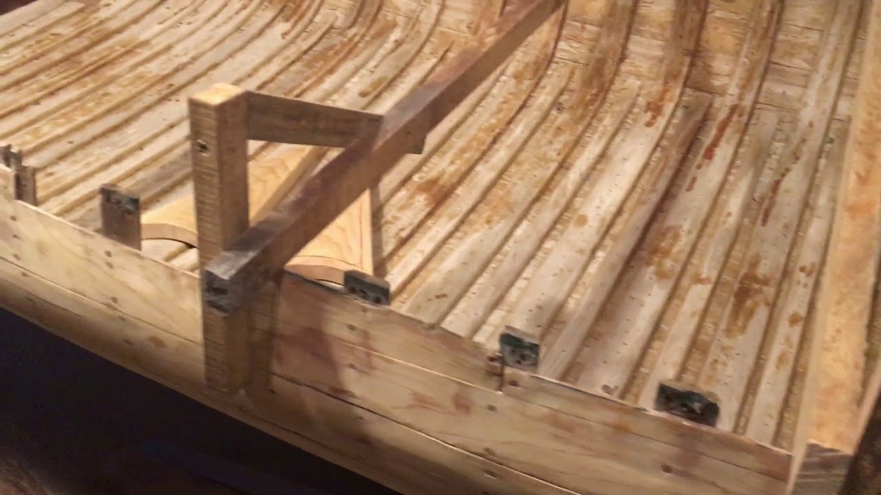 20 Foot Cedar Canoe, rails and deck removal - YouTube