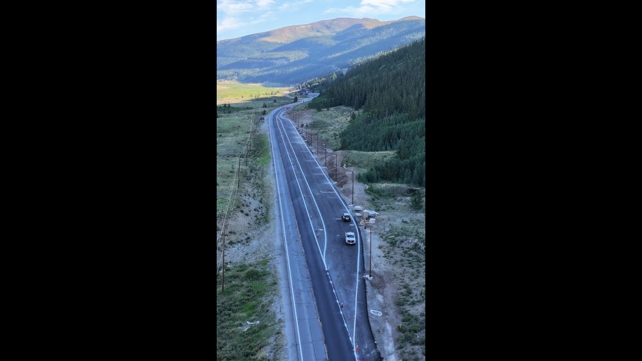 Hoosier Pass Chain Up Station - YouTube