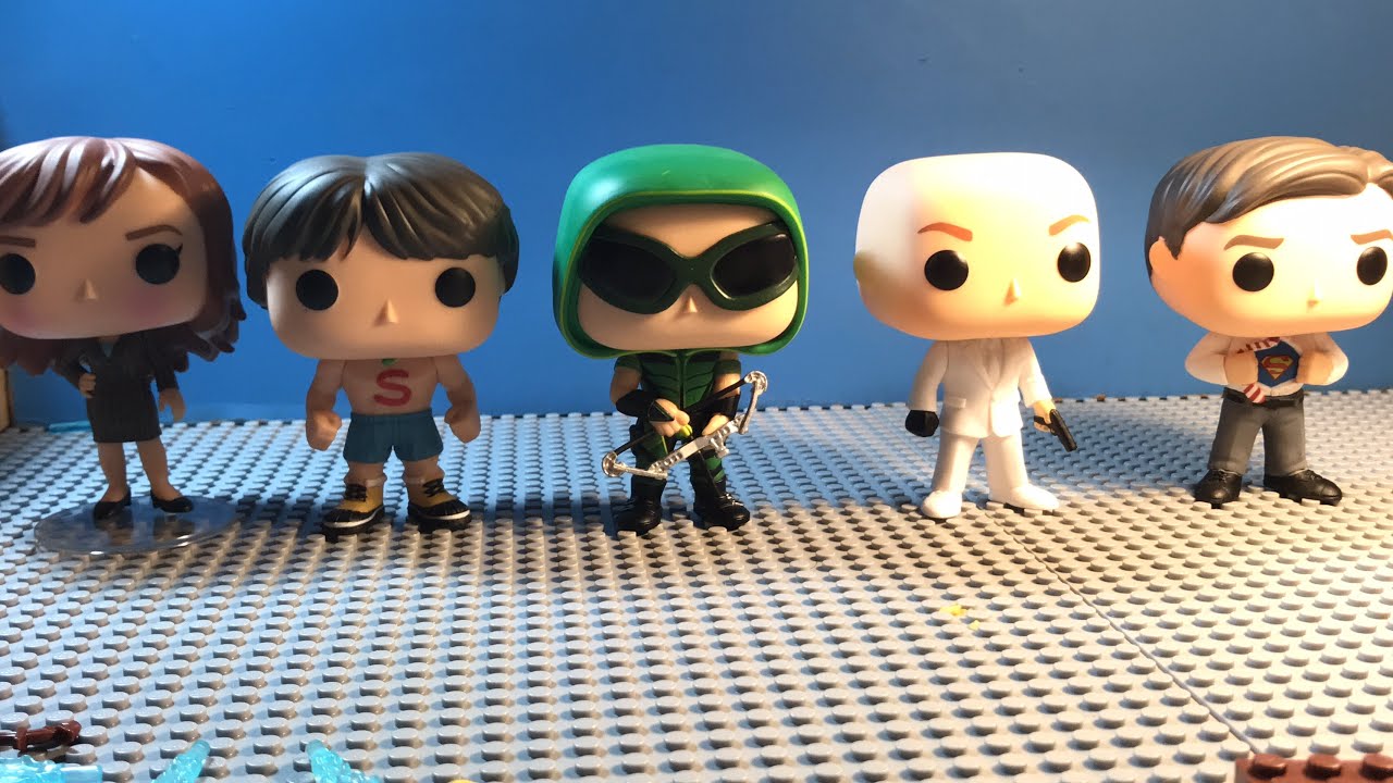 All 5 Smallville Funko POPs Review!! - YouTube