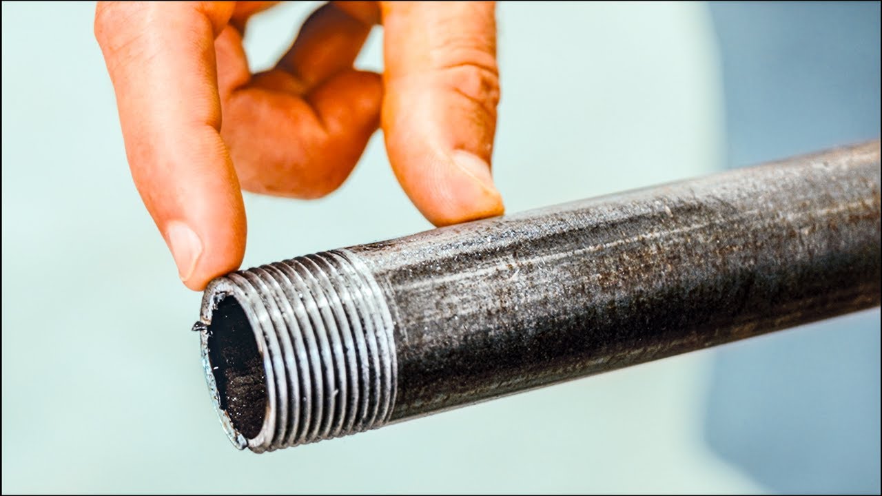 How to Thread a Gas Pipe - YouTube