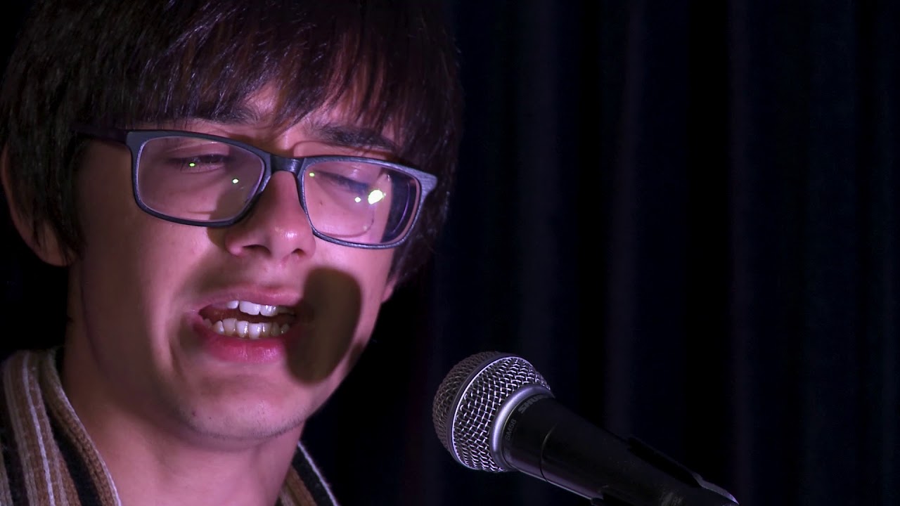 Queen Medley - Henno William Cover (Live) - YouTube