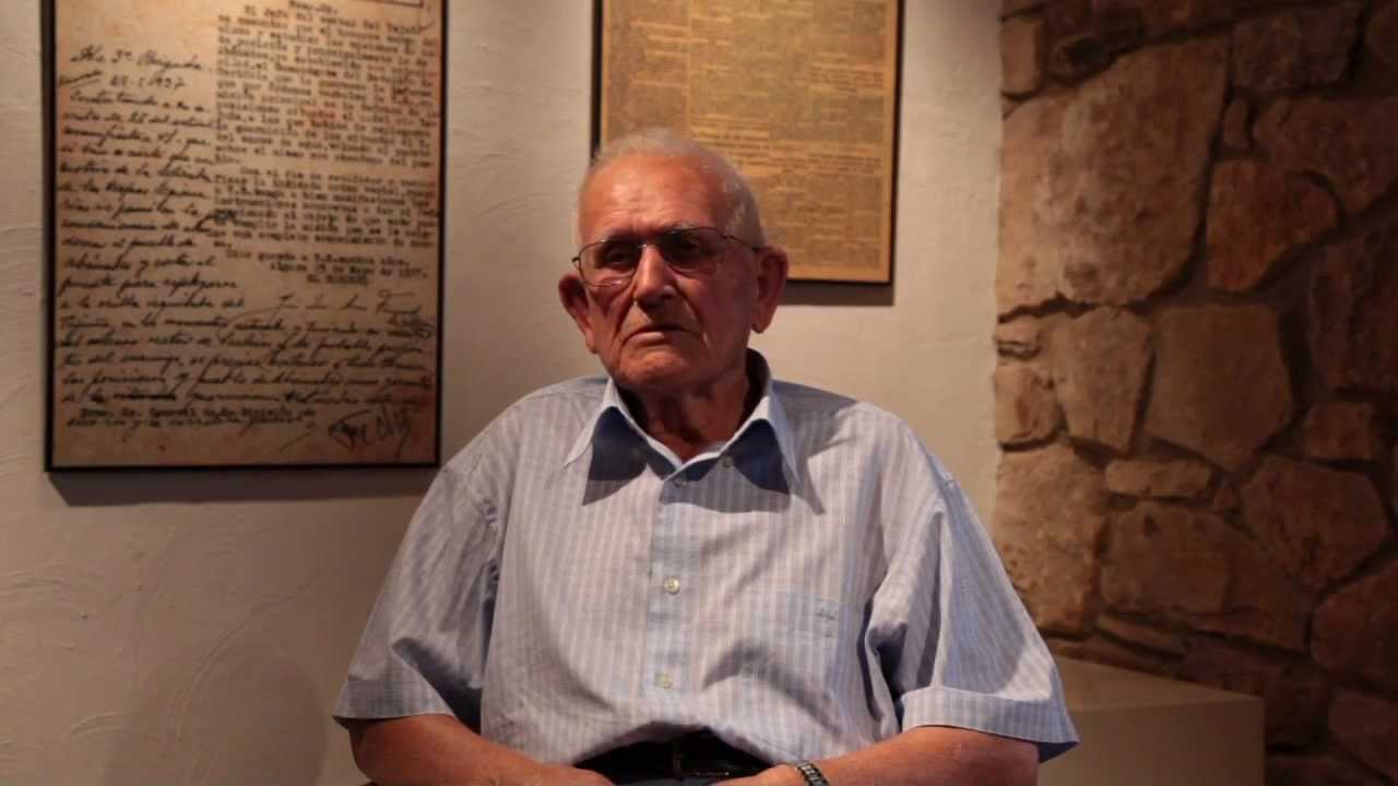 Tenían el polvorín enfrente de mi casa - Pío Romo Díaz - YouTube