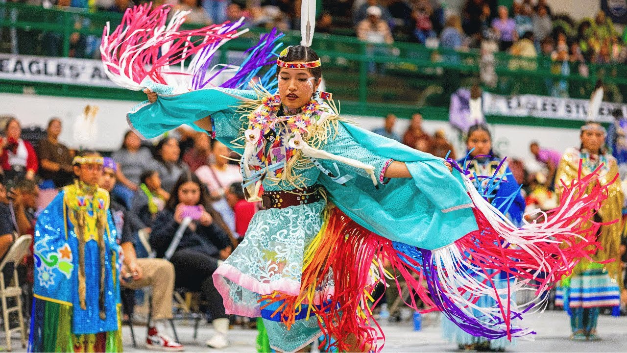Flagstaff High School Pow Wow 2025 - YouTube