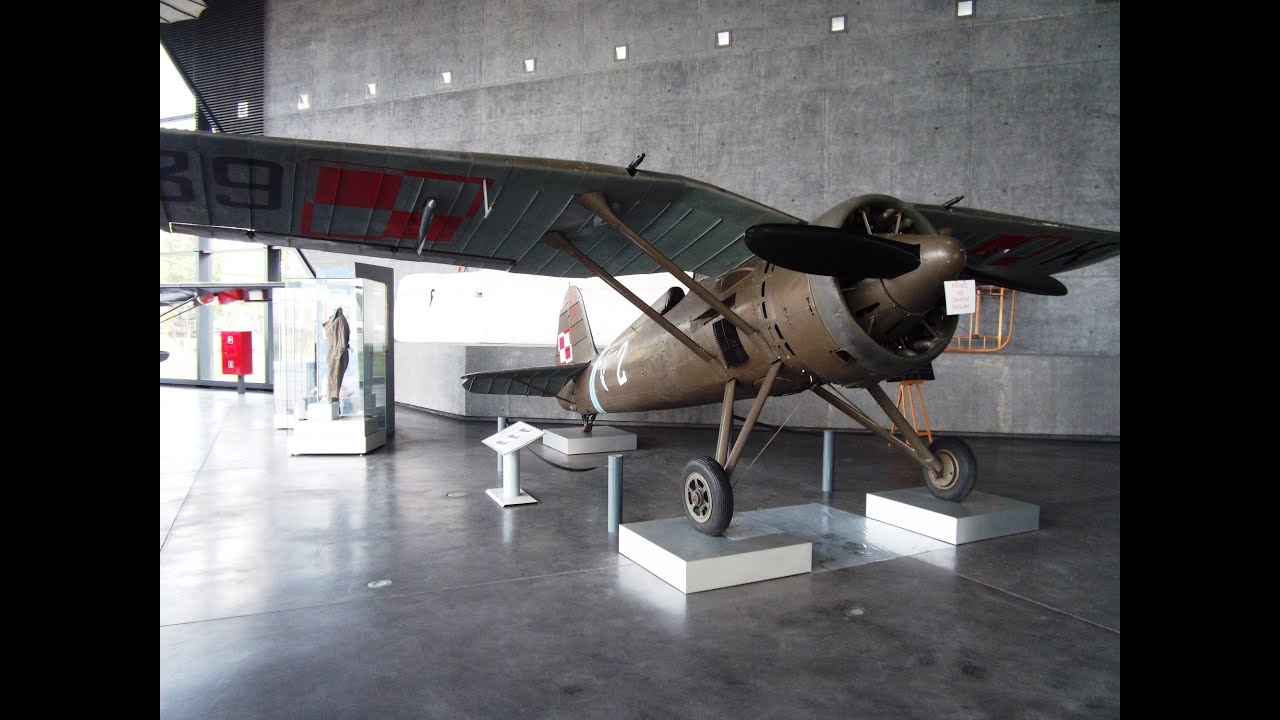 Polish fighter plane PZL P.11c from 1934 - YouTube