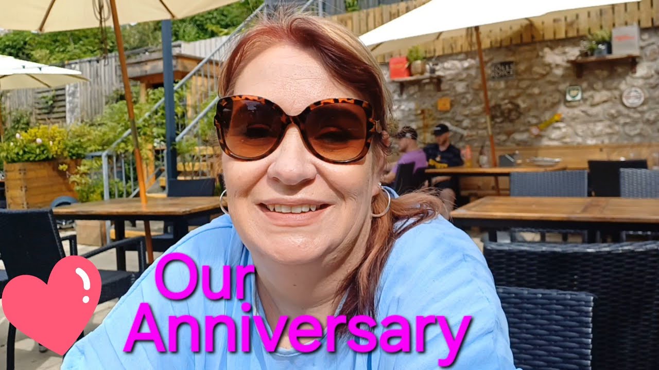 Joe & Fiona's Anniversary - Opening Presents! - YouTube